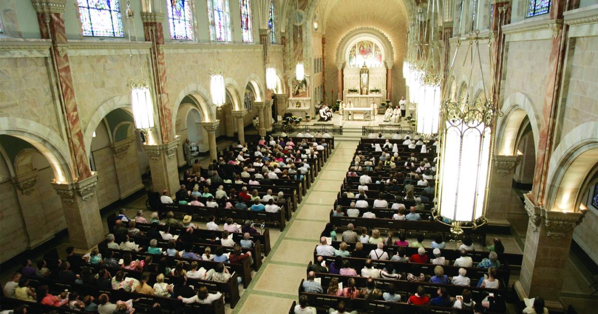 The new Roman Missal: What’s changed? What hasn’t? | Faith Magazine