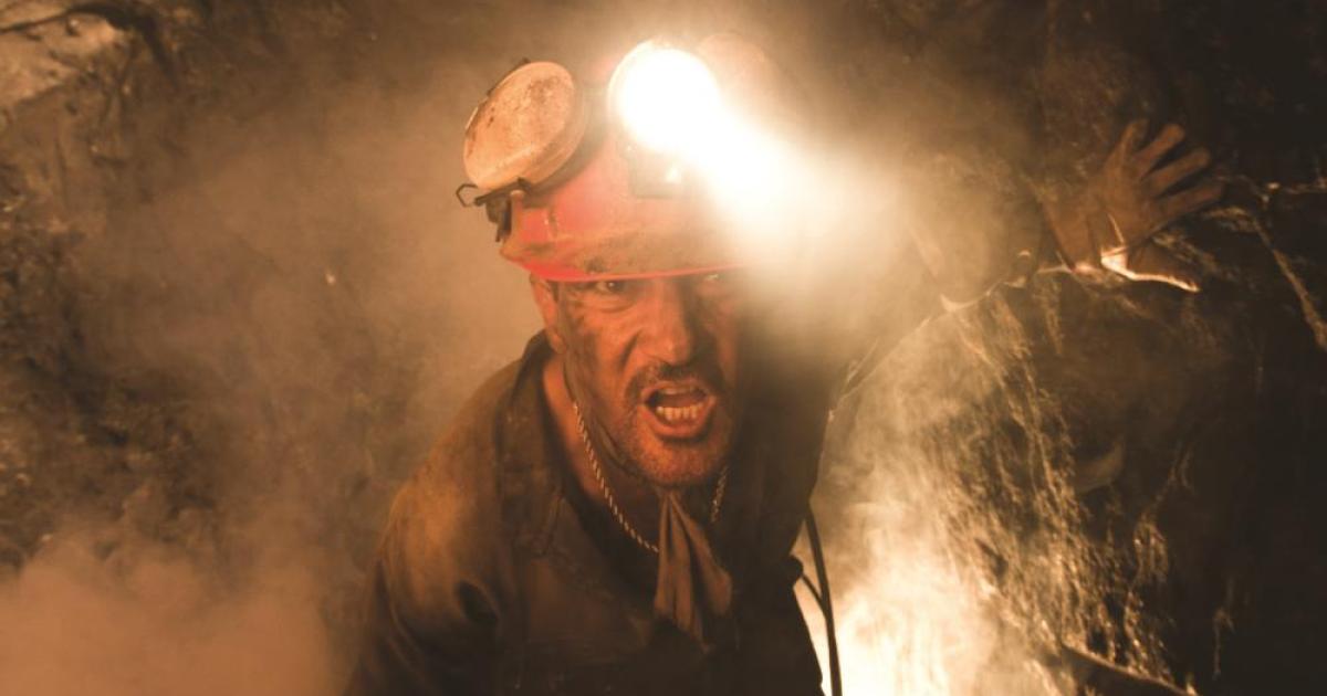 ‘The 33’ recounts the Chilean miner rescue | Faith Magazine